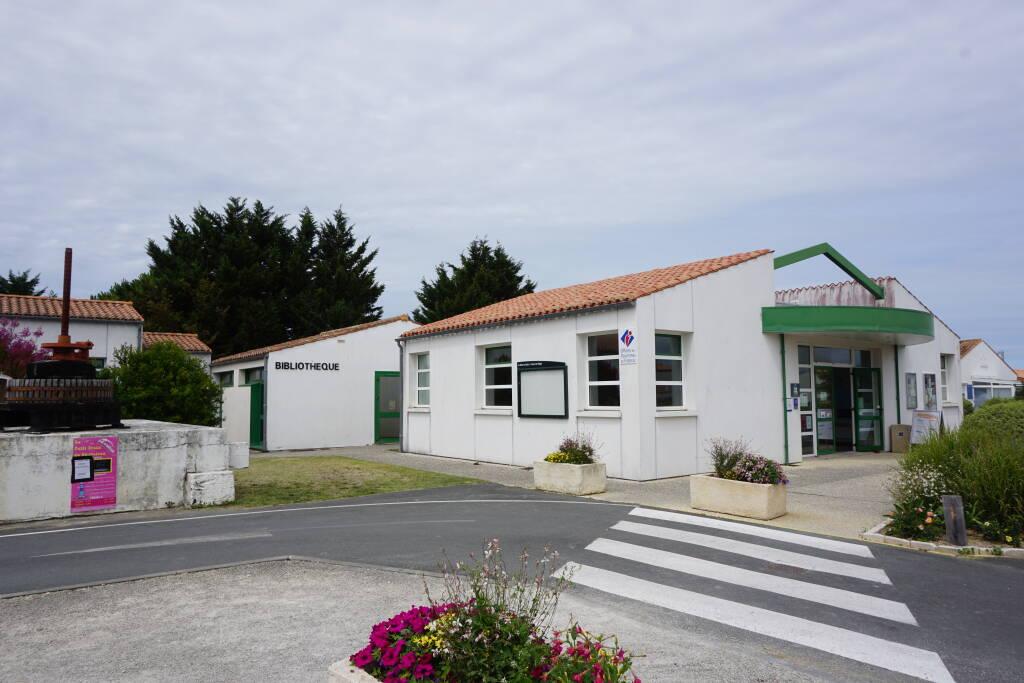 Bureau d'accueil touristique de La Brée-les-Bains - Bureaux d'accueil ...